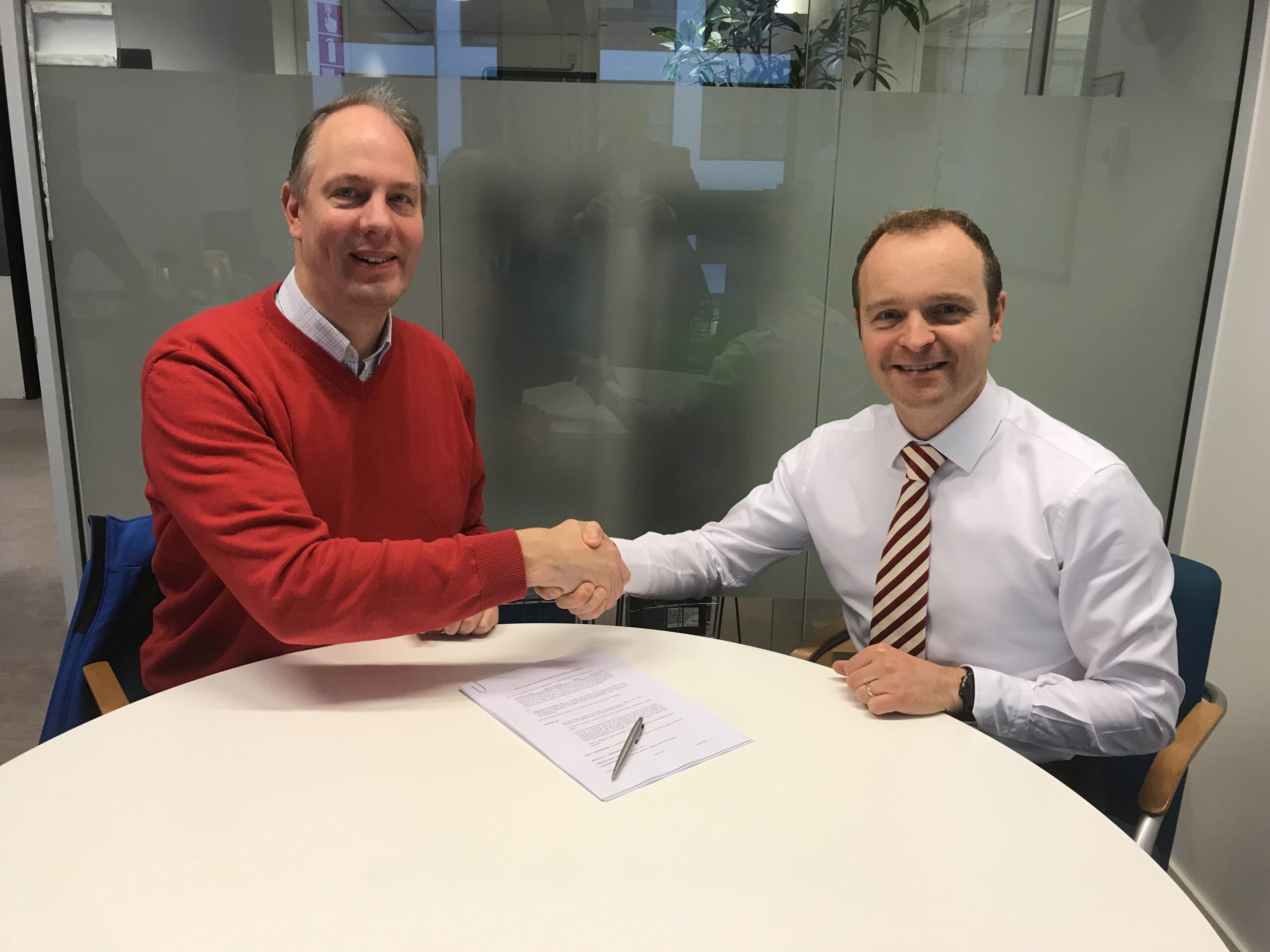 Gigabits From Space – TNO And Hyperion Commercialise Ground Detector ...