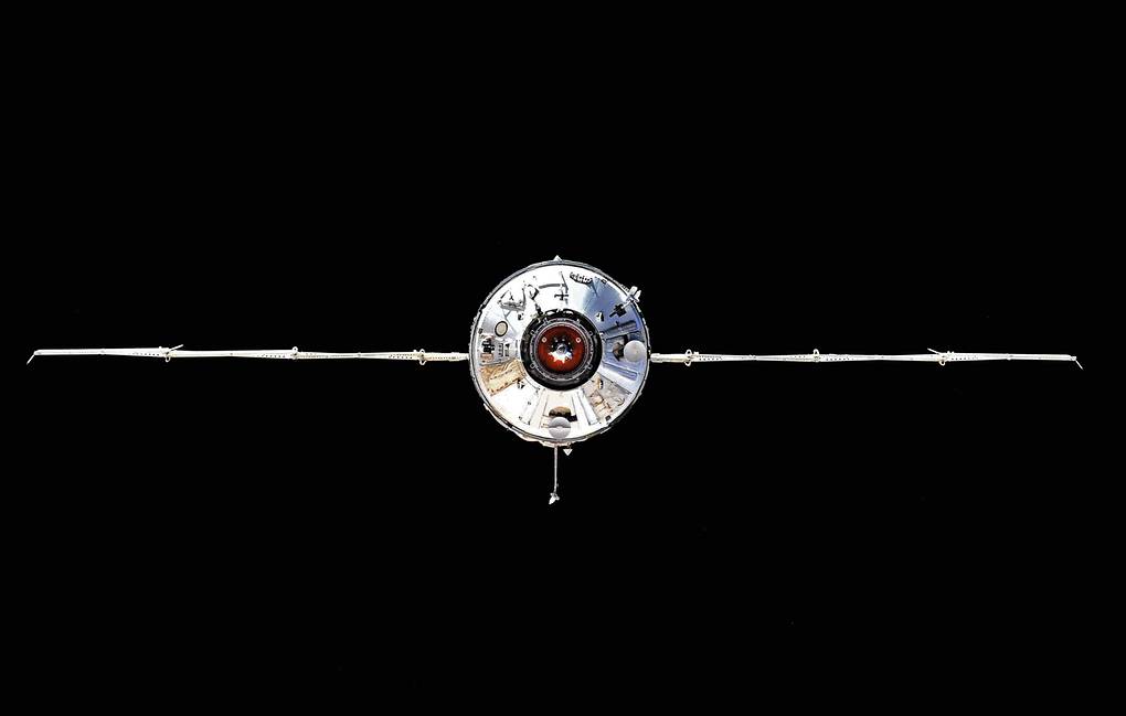Russian cosmonauts to create industrial greenhouse in Nauka module of ...