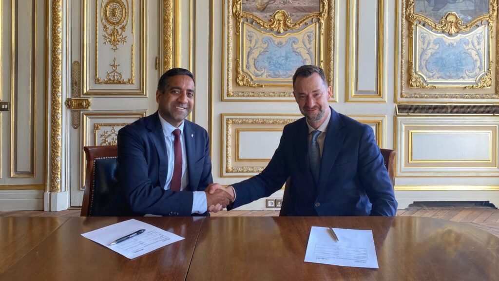 The King unveils the Astra Carta seal - SpaceWatch.GLOBAL