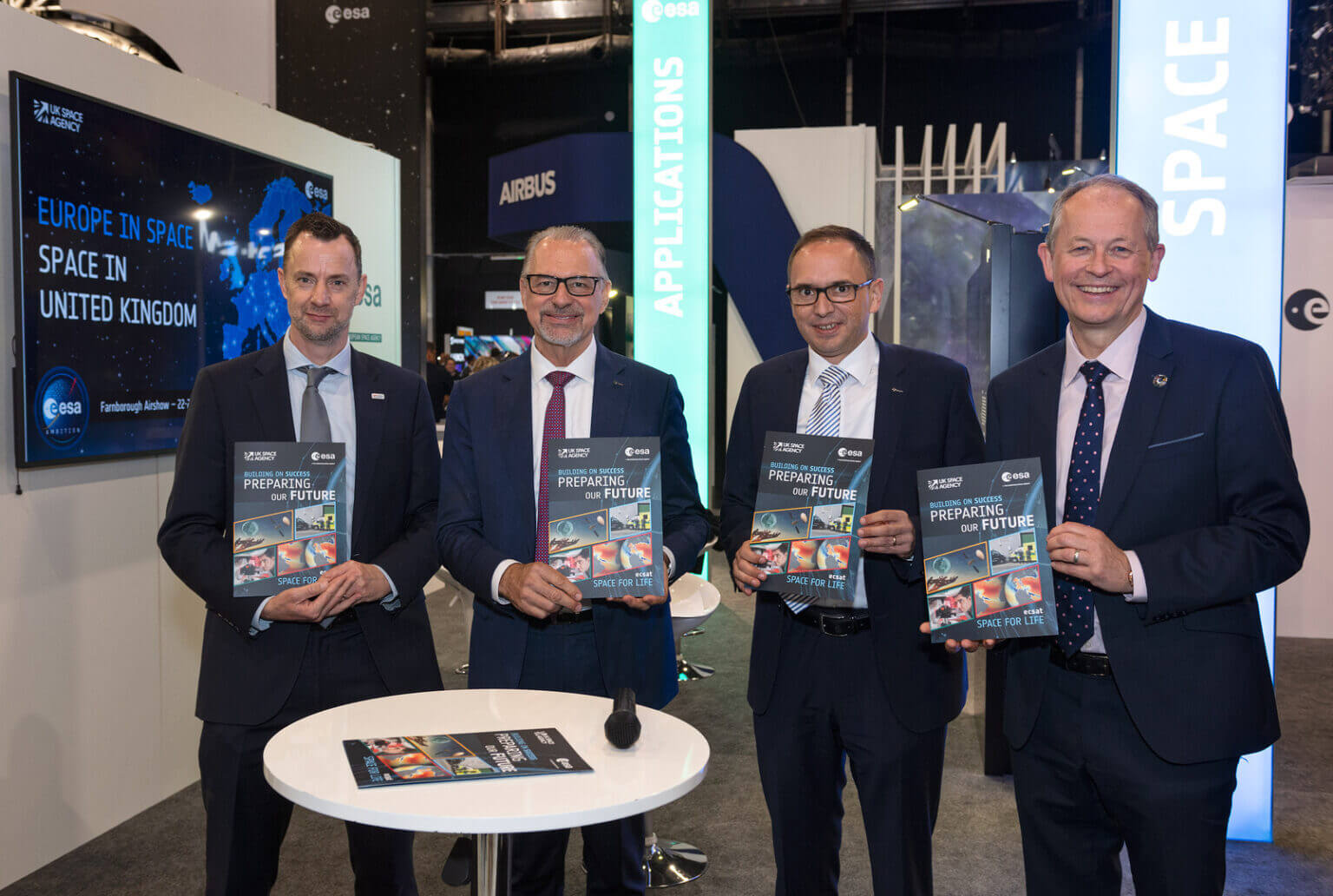 About us - SpaceWatch.Global